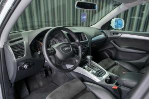 Balts Audi Q5 2012 Marijampole, ar dzinēja tilpumu 3.00 L un nobraukumu 252 tūkst. km par 10950 €, foto 17 vietnē AUTOMOTO.COM.LV