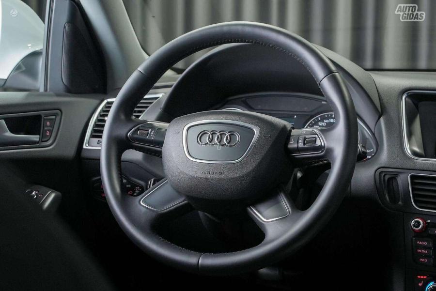 Balts Audi Q5 2012 Marijampole, ar dzinēja tilpumu 3.00 L un nobraukumu 252 tūkst. km par 10950 €, foto 30 vietnē AUTOMOTO.COM.LV