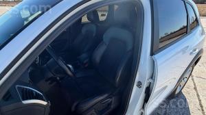 White Audi Q5 2012 in Riga, with an engine capacity of 2.00 L and mileage of 0 thousand km for 9950 €, photo 9 on AUTOMOTO.COM.LV