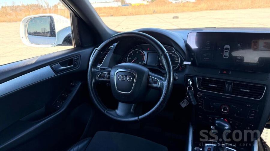 White Audi Q5 2012 in Riga, with an engine capacity of 2.00 L and mileage of 0 thousand km for 9950 €, photo 12 on AUTOMOTO.COM.LV