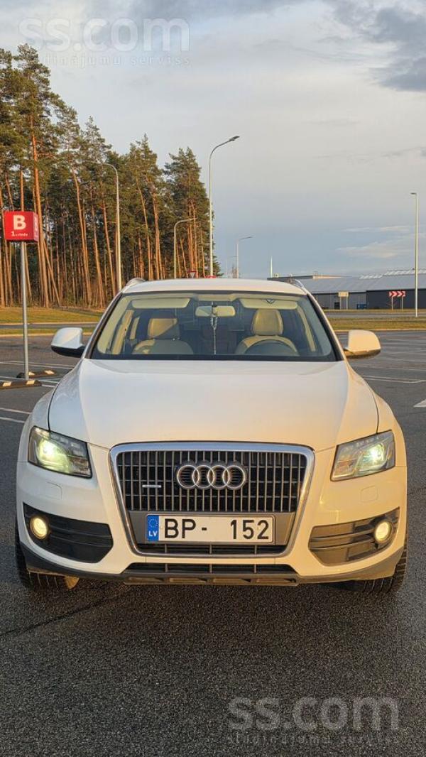 White Audi Q5 2012 in Riga, with an engine capacity of 2.00 L and mileage of 267 thousand km for 10500 €, photo 1 on AUTOMOTO.COM.LV