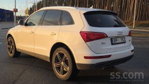 White Audi Q5 2012 in Riga, with an engine capacity of 2.00 L and mileage of 267 thousand km for 10500 €, photo 3 on AUTOMOTO.COM.LV
