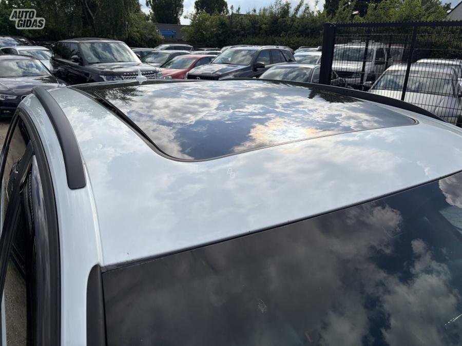 White Audi Q5 2012 in Vilnius, with an engine capacity of 3.00 L and mileage of 340 thousand km for 9999 €, photo 13 on AUTOMOTO.COM.LV