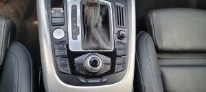 White Audi Q5 2012 in Riga, with an engine capacity of 3.00 L and mileage of 292 thousand km for 11900 €, photo 22 on AUTOMOTO.COM.LV