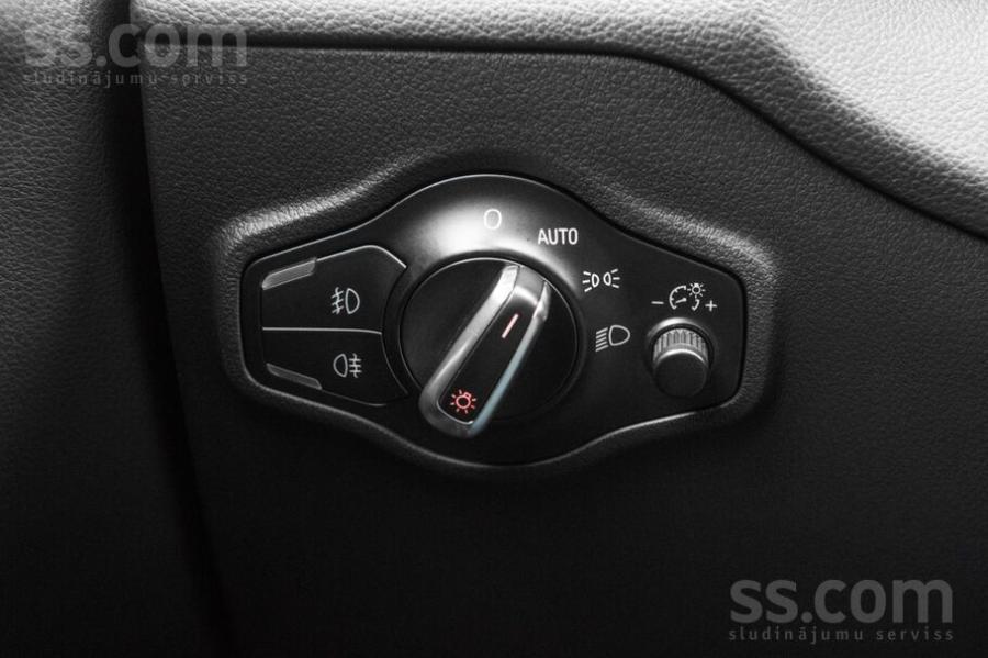 White Audi Q5 2012 in Riga, with an engine capacity of 3.00 L and mileage of 0 thousand km for 11990 €, photo 30 on AUTOMOTO.COM.LV
