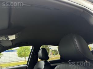 White Audi Q5 2012 in Riga, with an engine capacity of 2.00 L and mileage of 329 thousand km for 9900 €, photo 11 on AUTOMOTO.COM.LV