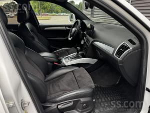 White Audi Q5 2012 in Riga, with an engine capacity of 2.00 L and mileage of 329 thousand km for 9900 €, photo 14 on AUTOMOTO.COM.LV