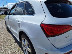 White Audi Q5 2012 in Kaunas, with an engine capacity of 1.98 L and mileage of 202 thousand km for 8500 €, photo 18 on AUTOMOTO.COM.LV