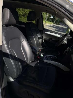White Audi Q5 2012 in Kaunas, with an engine capacity of 1.97 L and mileage of 329 thousand km for 7100 €, photo 7 on AUTOMOTO.COM.LV