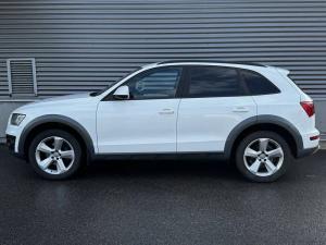 Balts Audi Q5 2012 Rīga, ar dzinēja tilpumu 2.00 L un nobraukumu 329 tūkst. km par 9900 €, foto 3 vietnē AUTOMOTO.COM.LV