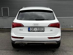 Balts Audi Q5 2012 Rīga, ar dzinēja tilpumu 2.00 L un nobraukumu 329 tūkst. km par 9900 €, foto 5 vietnē AUTOMOTO.COM.LV