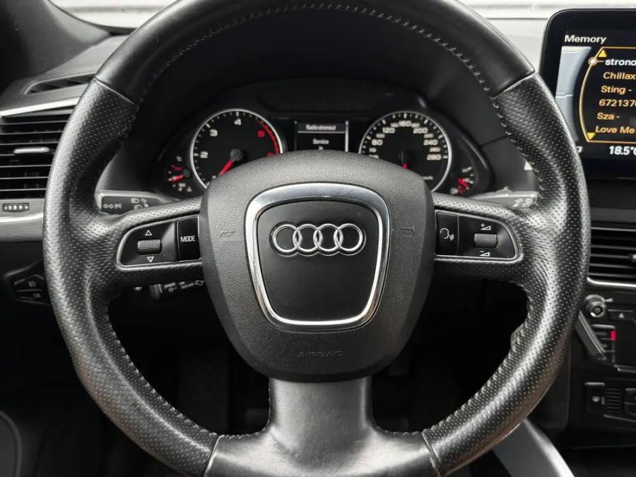 Balts Audi Q5 2012 Rīga, ar dzinēja tilpumu 2.00 L un nobraukumu 329 tūkst. km par 9900 €, foto 16 vietnē AUTOMOTO.COM.LV