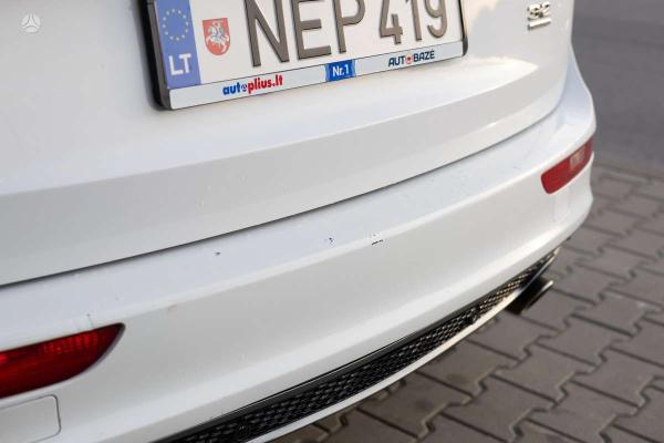 White Audi Q5 2012 in Siauliai, with an engine capacity of 3.20 L and mileage of 218 thousand km for 9500 €, photo 4 on AUTOMOTO.COM.LV