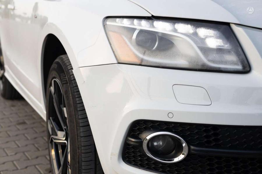Balts Audi Q5 2012 Šauļi, ar dzinēja tilpumu 3.20 L un nobraukumu 218 tūkst. km par 9500 €, foto 6 vietnē AUTOMOTO.COM.LV