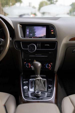 Balts Audi Q5 2012 Šauļi, ar dzinēja tilpumu 3.20 L un nobraukumu 218 tūkst. km par 9500 €, foto 13 vietnē AUTOMOTO.COM.LV