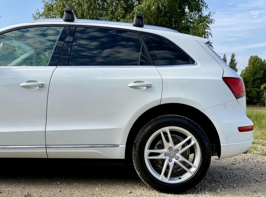 Balts Audi Q5 2012 Šauļi, ar dzinēja tilpumu 2.00 L un nobraukumu 291 tūkst. km par 13400 €, foto 13 vietnē AUTOMOTO.COM.LV
