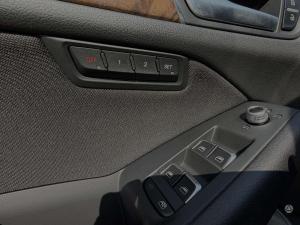 Balts Audi Q5 2012 Šauļi, ar dzinēja tilpumu 2.00 L un nobraukumu 291 tūkst. km par 13400 €, foto 35 vietnē AUTOMOTO.COM.LV
