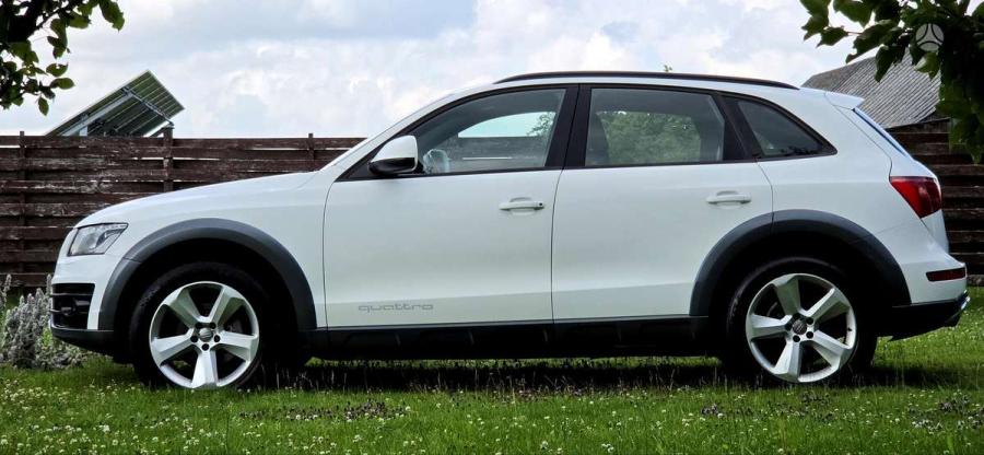 White Audi Q5 2012 in Prienai, with an engine capacity of 1.97 L and mileage of 361 thousand km for 7750 €, photo 7 on AUTOMOTO.COM.LV