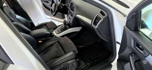 White Audi Q5 2012 in Prienai, with an engine capacity of 1.97 L and mileage of 361 thousand km for 7750 €, photo 16 on AUTOMOTO.COM.LV
