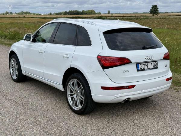 White Audi Q5 2012 in Vilkaviskis, with an engine capacity of 1.97 L and mileage of 282 thousand km for 13900 €, photo 3 on AUTOMOTO.COM.LV