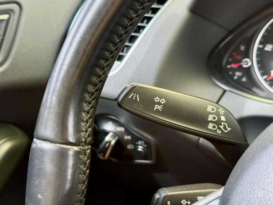Balts Audi Q5 2012 Vilkaviškis, ar dzinēja tilpumu 1.97 L un nobraukumu 282 tūkst. km par 13900 €, foto 17 vietnē AUTOMOTO.COM.LV