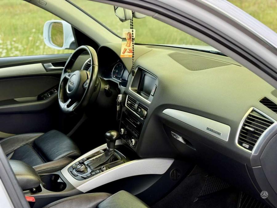 Balts Audi Q5 2012 Vilkaviškis, ar dzinēja tilpumu 1.97 L un nobraukumu 282 tūkst. km par 13900 €, foto 19 vietnē AUTOMOTO.COM.LV
