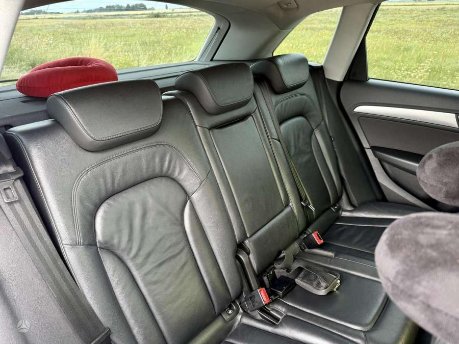 Balts Audi Q5 2012 Vilkaviškis, ar dzinēja tilpumu 1.97 L un nobraukumu 282 tūkst. km par 13900 €, foto 22 vietnē AUTOMOTO.COM.LV