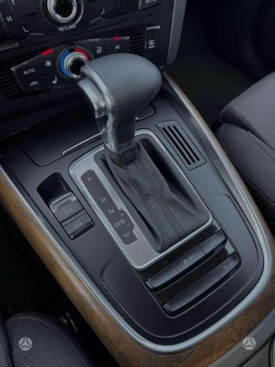 White Audi Q5 2012 in Siauliai, with an engine capacity of 1.97 L and mileage of 291 thousand km for 13400 €, photo 34 on AUTOMOTO.COM.LV