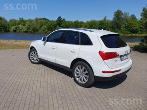 White Audi Q5 2012 in Riga, with an engine capacity of 2.00 L and mileage of 272 thousand km for 10200 €, photo 3 on AUTOMOTO.COM.LV