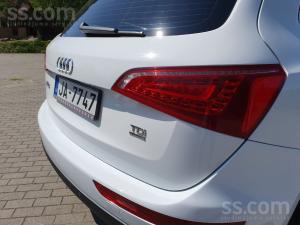 White Audi Q5 2012 in Riga, with an engine capacity of 2.00 L and mileage of 272 thousand km for 10200 €, photo 5 on AUTOMOTO.COM.LV