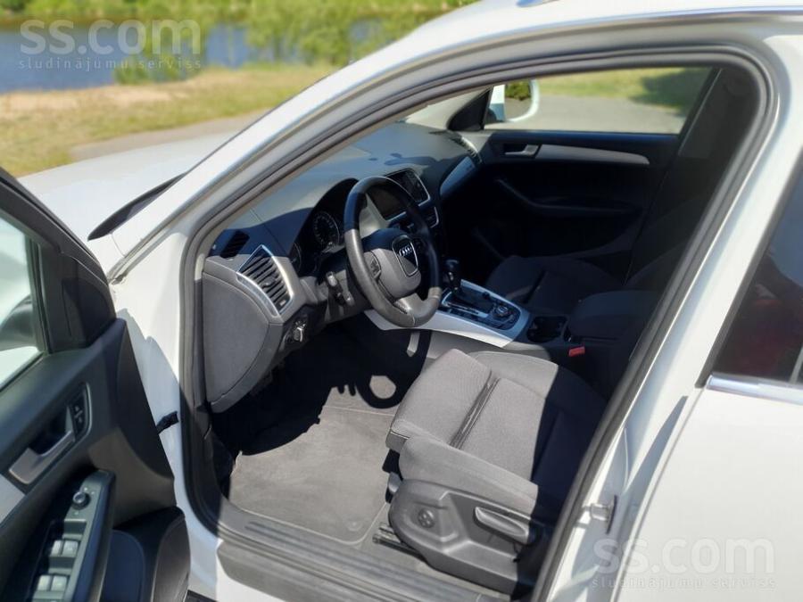 White Audi Q5 2012 in Riga, with an engine capacity of 2.00 L and mileage of 272 thousand km for 10200 €, photo 7 on AUTOMOTO.COM.LV
