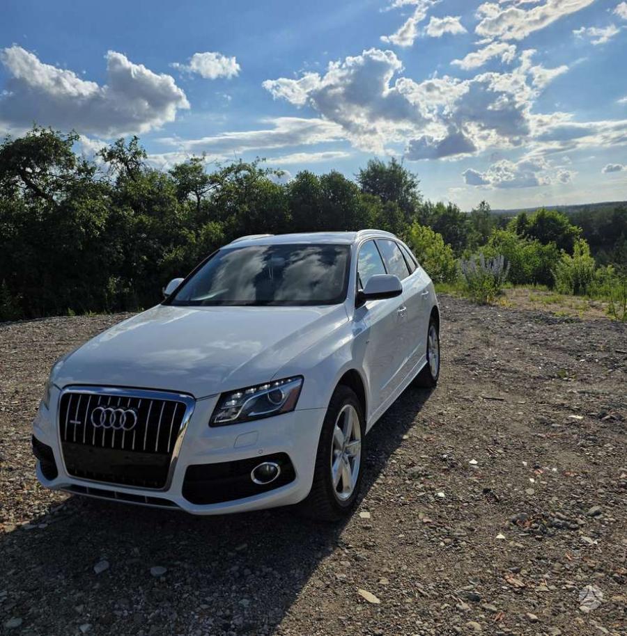 White Audi Q5 2012 in Vilnius, with an engine capacity of 3.20 L and mileage of 165 thousand km for 5700 €, photo 9 on AUTOMOTO.COM.LV