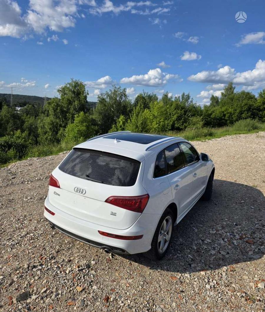 White Audi Q5 2012 in Vilnius, with an engine capacity of 3.20 L and mileage of 165 thousand km for 5700 €, photo 14 on AUTOMOTO.COM.LV
