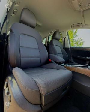 Balts Audi Q5 2012 Šauļi, ar dzinēja tilpumu 1.97 L un nobraukumu 291 tūkst. km par 13400 €, foto 25 vietnē AUTOMOTO.COM.LV