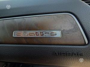 Balts Audi Q5 2012 Šauļi, ar dzinēja tilpumu 1.97 L un nobraukumu 291 tūkst. km par 13400 €, foto 37 vietnē AUTOMOTO.COM.LV