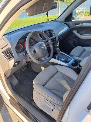 White Audi Q5 2012 in Kaunas, with an engine capacity of 3.00 L and mileage of 296 thousand km for 8800 €, photo 9 on AUTOMOTO.COM.LV