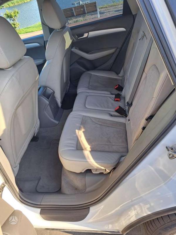 White Audi Q5 2012 in Kaunas, with an engine capacity of 3.00 L and mileage of 296 thousand km for 8800 €, photo 11 on AUTOMOTO.COM.LV