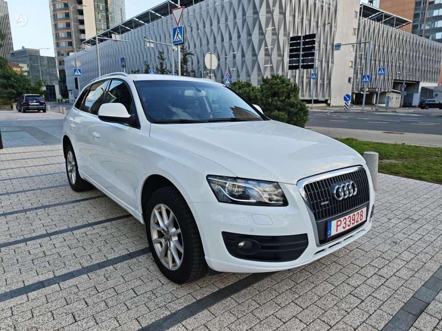 White Audi Q5 2012 in Vilnius, with an engine capacity of 1.98 L and mileage of 152 thousand km for 11200 €, photo 1 on AUTOMOTO.COM.LV