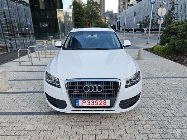 White Audi Q5 2012 in Vilnius, with an engine capacity of 1.98 L and mileage of 152 thousand km for 11200 €, photo 4 on AUTOMOTO.COM.LV