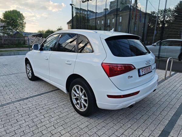 White Audi Q5 2012 in Vilnius, with an engine capacity of 1.98 L and mileage of 152 thousand km for 11200 €, photo 8 on AUTOMOTO.COM.LV