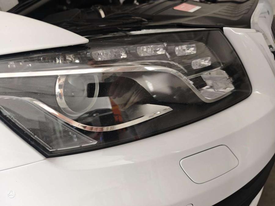 White Audi Q5 2012 in Vilnius, with an engine capacity of 1.98 L and mileage of 152 thousand km for 11200 €, photo 11 on AUTOMOTO.COM.LV