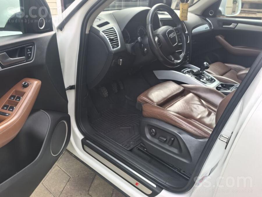 Balts Audi Q5 2012 Rīga, ar dzinēja tilpumu 2.00 L un nobraukumu 292 tūkst. km par 11800 €, foto 9 vietnē AUTOMOTO.COM.LV