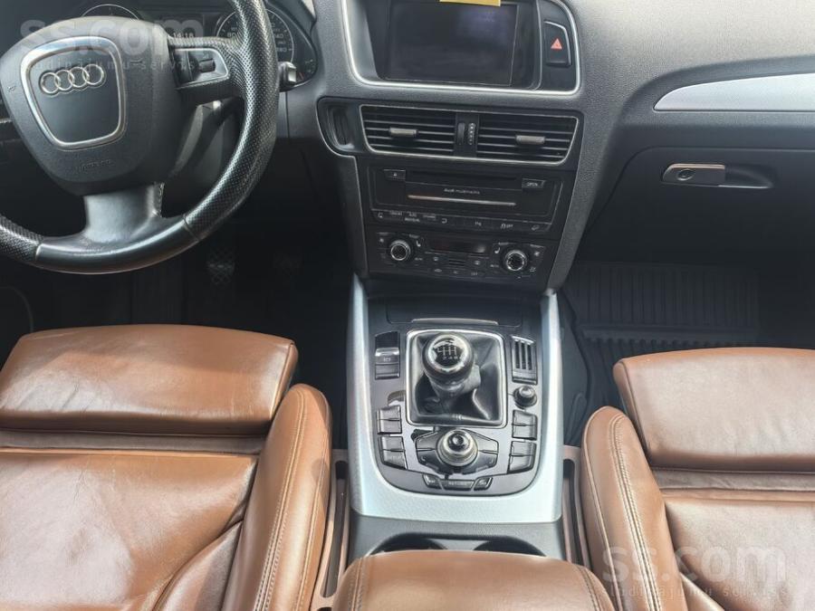 Balts Audi Q5 2012 Rīga, ar dzinēja tilpumu 2.00 L un nobraukumu 292 tūkst. km par 11800 €, foto 10 vietnē AUTOMOTO.COM.LV