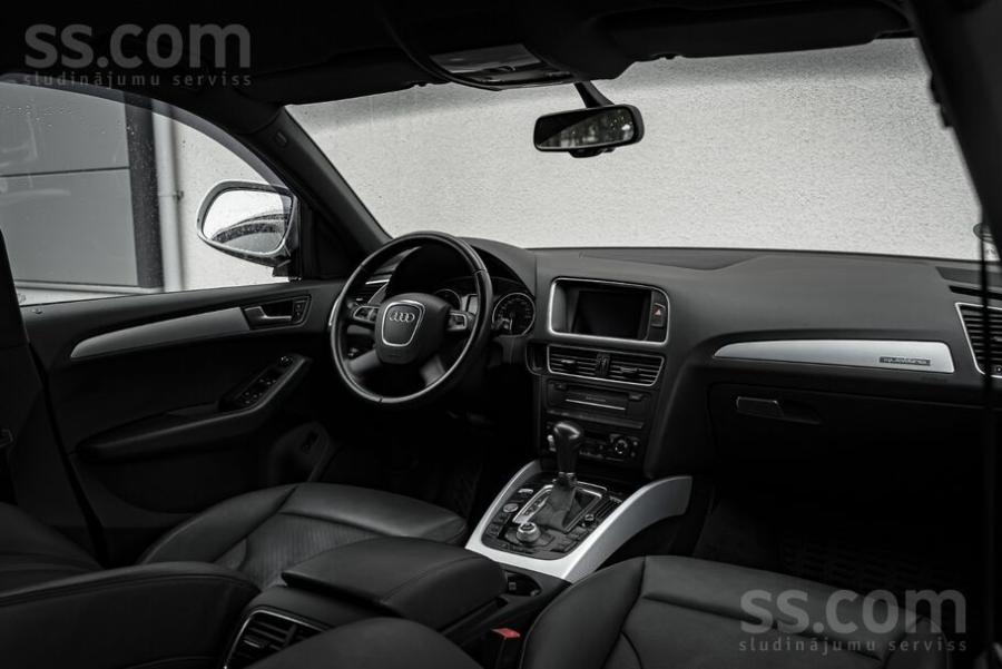 White Audi Q5 2012 in Riga, with an engine capacity of 2.00 L and mileage of 189 thousand km for 12250 €, photo 14 on AUTOMOTO.COM.LV