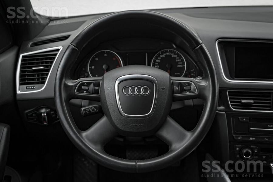 White Audi Q5 2012 in Riga, with an engine capacity of 2.00 L and mileage of 189 thousand km for 12250 €, photo 17 on AUTOMOTO.COM.LV