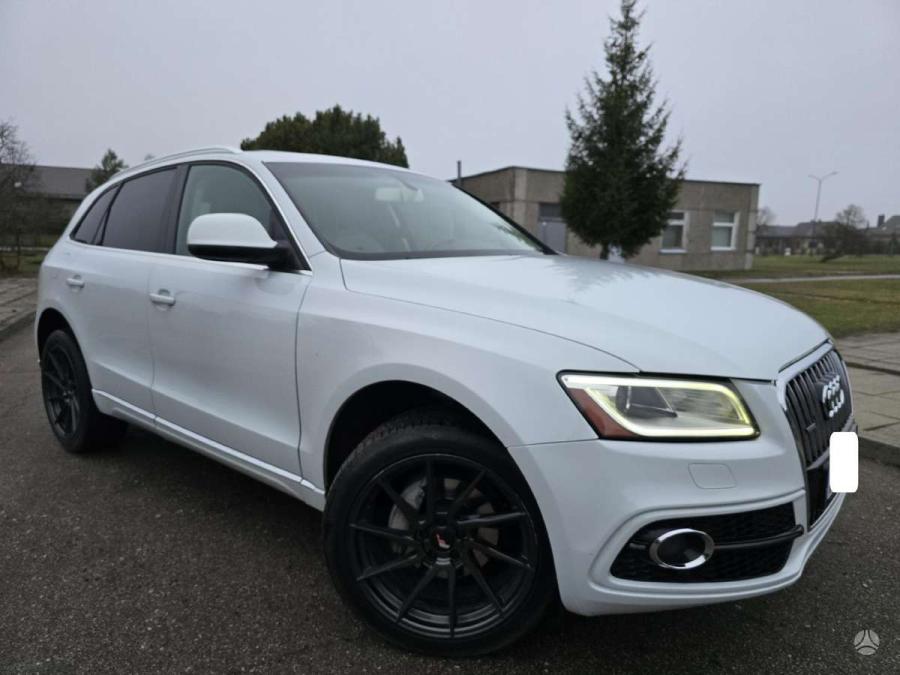 White Audi Q5 2013 in Siauliai, with an engine capacity of 2.00 L and mileage of 260 thousand km for 8300 €, photo 7 on AUTOMOTO.COM.LV