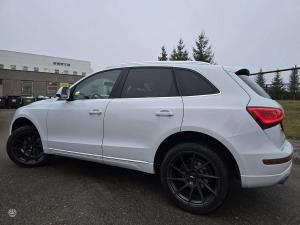 White Audi Q5 2013 in Siauliai, with an engine capacity of 2.00 L and mileage of 260 thousand km for 8300 €, photo 16 on AUTOMOTO.COM.LV