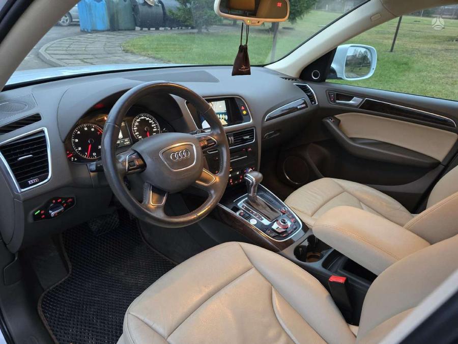 White Audi Q5 2013 in Siauliai, with an engine capacity of 2.00 L and mileage of 260 thousand km for 8300 €, photo 31 on AUTOMOTO.COM.LV