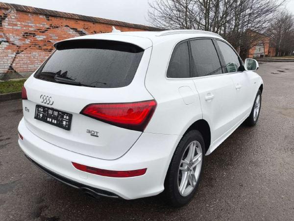White Audi Q5 2013 in Siauliai, with an engine capacity of 3.00 L and mileage of 233 thousand km for 8600 €, photo 4 on AUTOMOTO.COM.LV