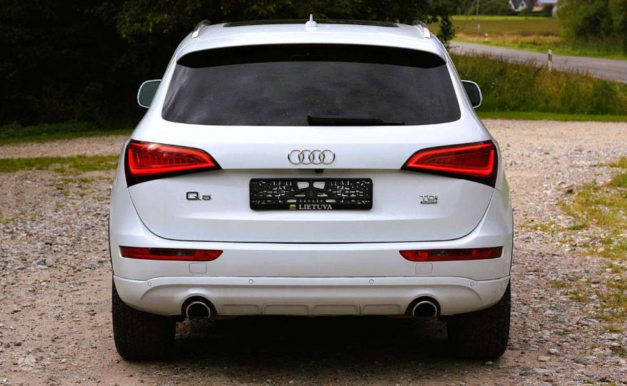 White Audi Q5 2013 in Kretinga, with an engine capacity of 2.97 L and mileage of 313 thousand km for 13999 €, photo 10 on AUTOMOTO.COM.LV